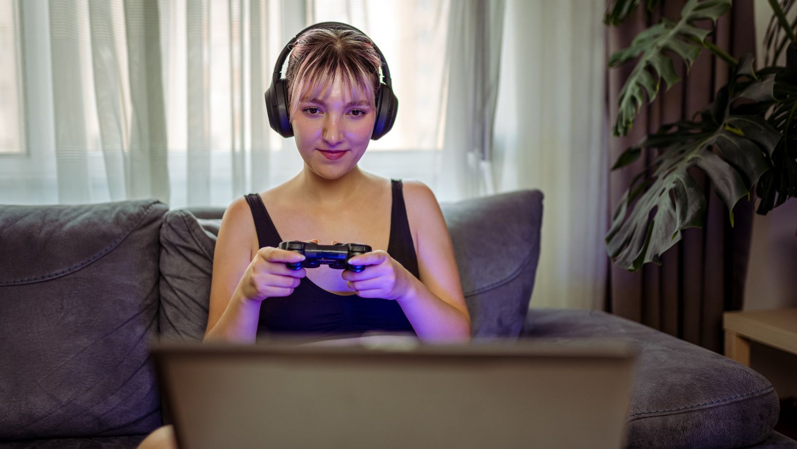 Making a Sonic the Hedgehog Banner for Your Next Event - Topic Solutions